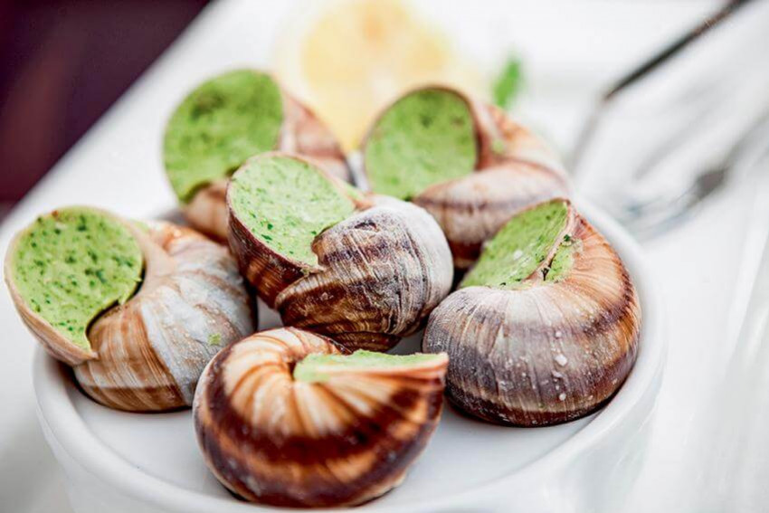 Escargots de Bourgogne à la Persillade